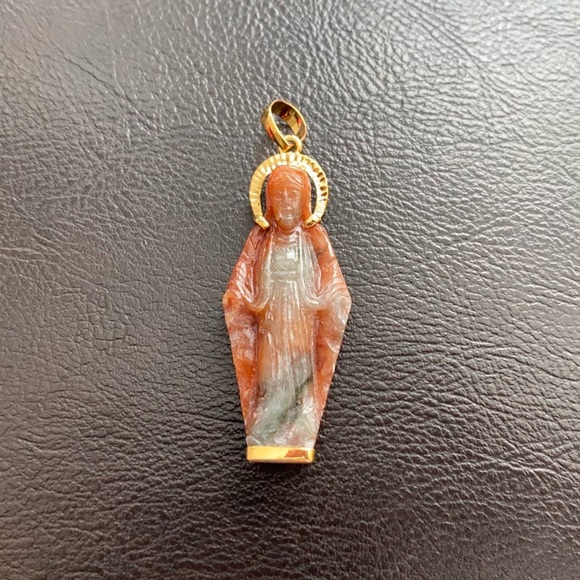 Element Shine | Jewelry | Solid Gold Carved Jade Blessed Virgin Mary ...